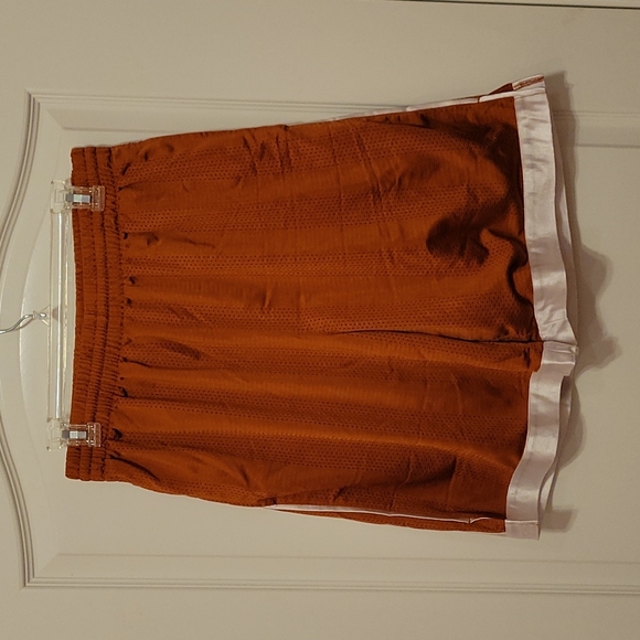 tek gear | Shorts | Like New University Of Texas Colored Burnt Orange ...